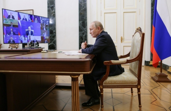 «Wall Street Journal»: US-Waffenlieferstopp für Ukraine stärkt Putin