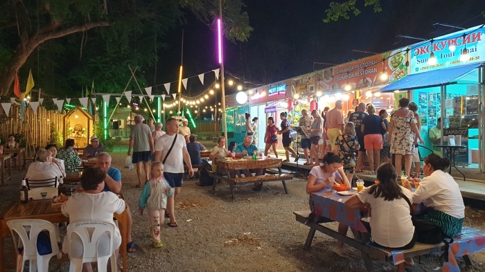 Absacker auf dem „Russenmarkt“, Thailand, Pattaya